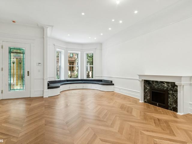 611 2ND Street