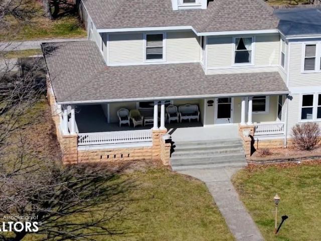 611 5TH AVE N