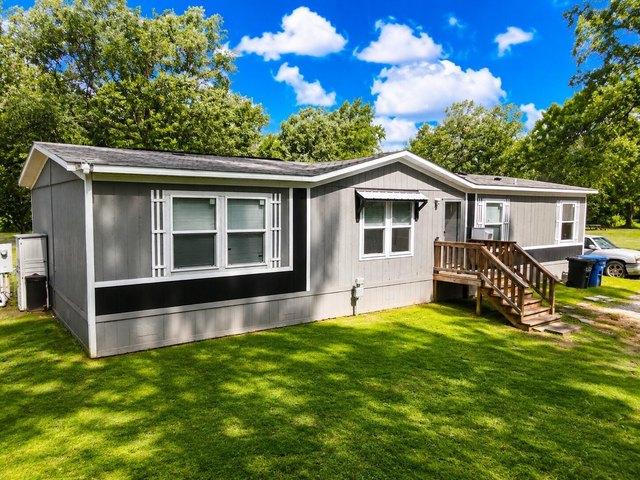 611 County Road 2343, Dayton, TX 77535