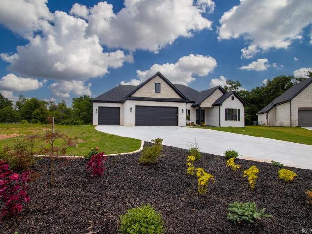 611 Corondelet Lane