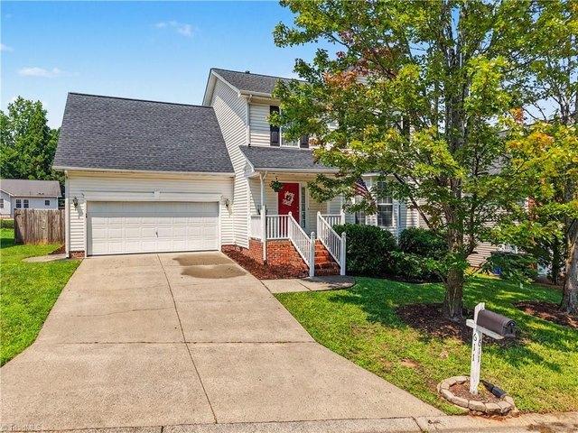 611 Camden Place Dr, Winston Salem, NC 27103