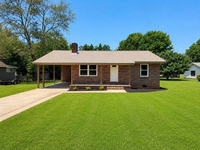 611 Church St, Rogersville, AL 35652