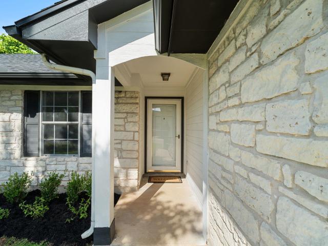 611 Clearcreek Dr