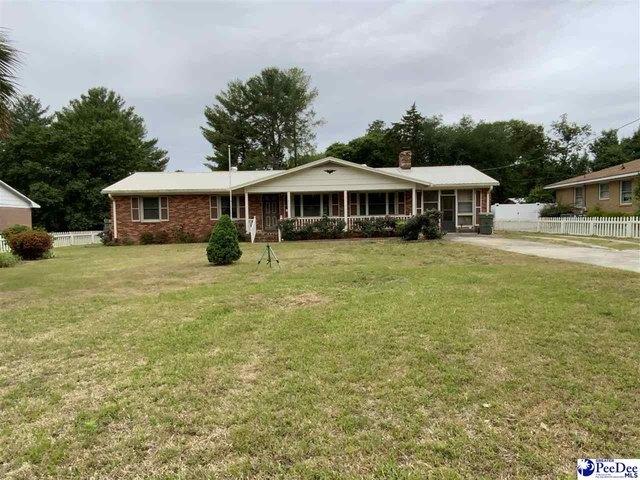 611 Crestview Dr, Bennettsville, SC 29512