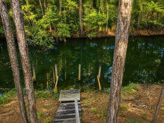 611 Alaqua Dr, Freeport, FL 32439