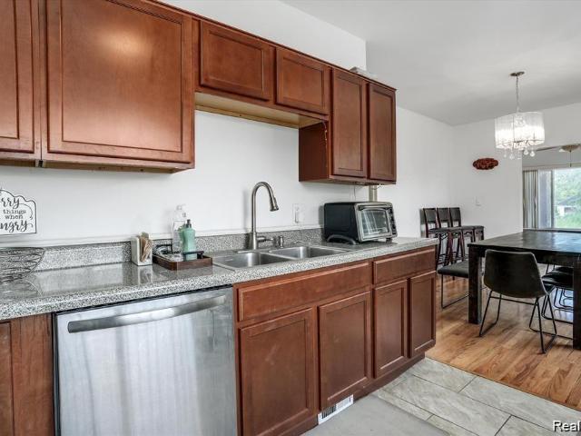 611 Ashland Street