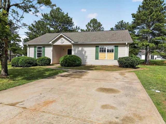 611 Basil Ct, Spartanburg, SC 29301