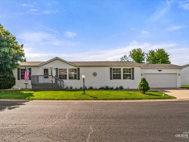 611 Bluebird Cir, Sandwich, IL 60548