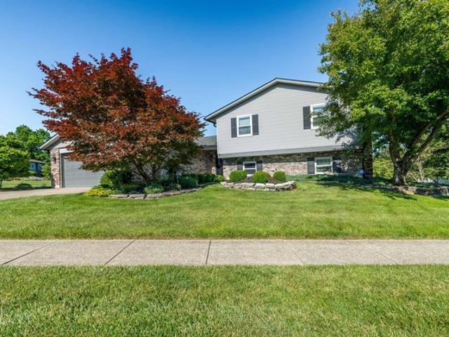 611 Gamewell Dr, Miamisburg, OH 45342