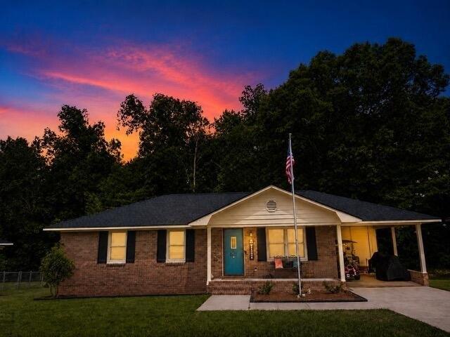 611 Gib Dr, Manning, SC 29102