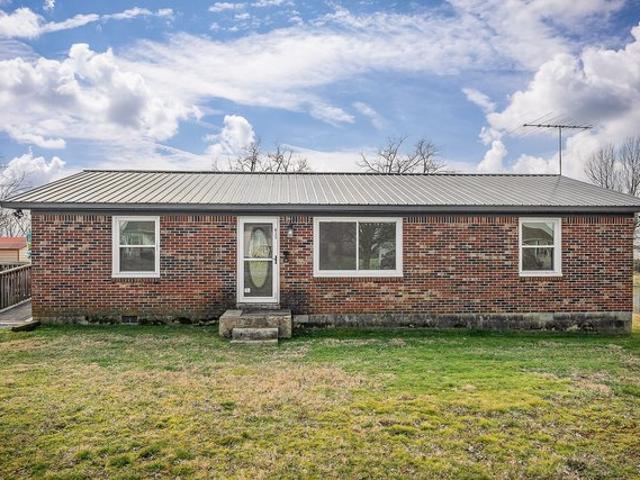 611 Estes St, Smithville, TN 37166