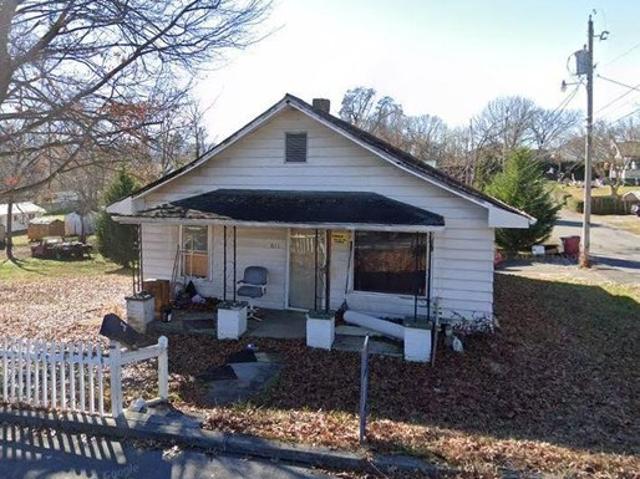 611 Fall St, Johnson City, TN 37604
