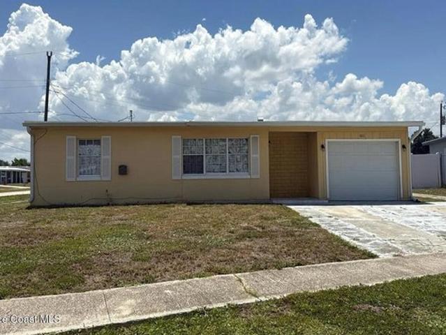 611 Floral Ln, Port Charlotte, FL 33952