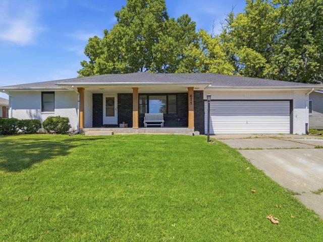 611 Kansas Ave, Alma, KS 66401