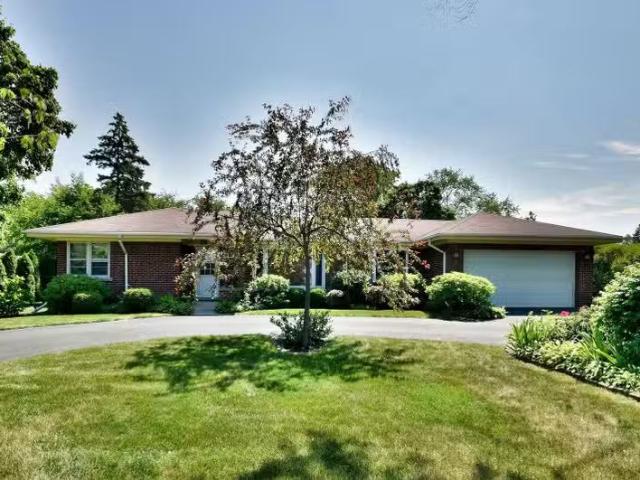 611 Hawthorne Ave, Bensenville, IL 60106 MLS 12104642