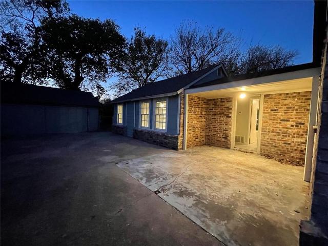 611 Harrisdale Ave, River Oaks, TX 76114 | MLS #21143 | Compass