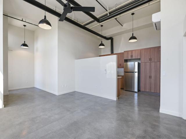 611 Highland