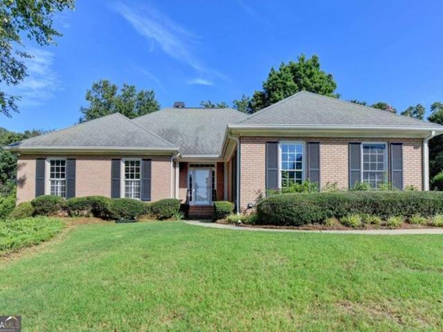 611 Iris Ln, Winder, GA 30680