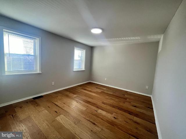611 Old Elm # 3