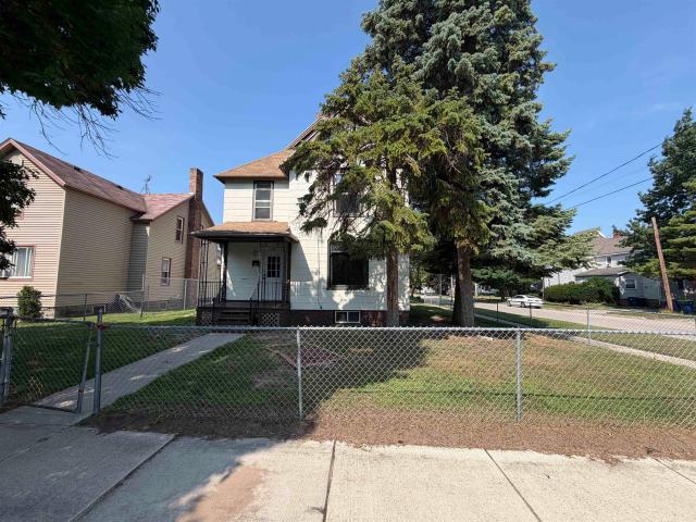 611 Litchfield Street
