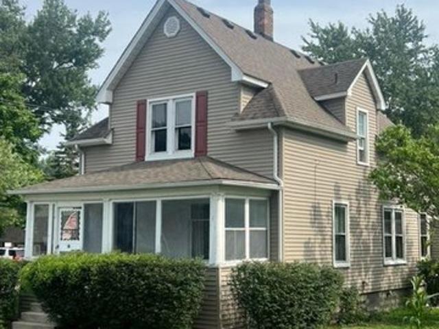 611 Monroe St, Carleton, MI 48117