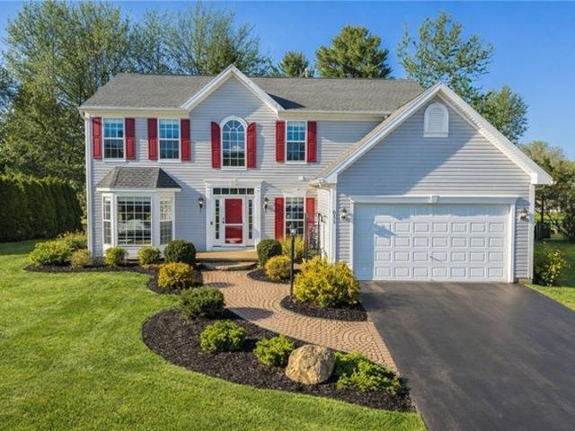 611 Maris Run, Webster, NY 14580