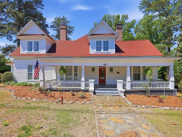 611 McReynolds St, Carthage, NC 28327