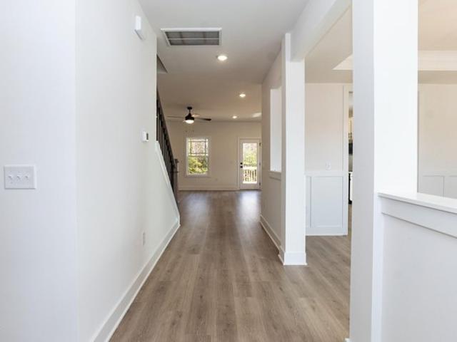 611 Melrose Ct, Sanford, NC 27330