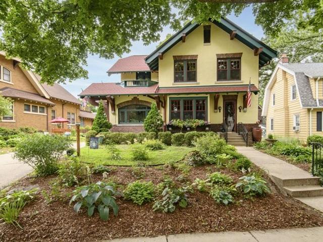 611 N 50th St, Milwaukee, WI 53208