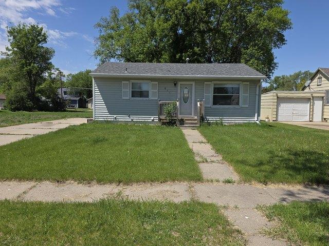 611 N Congress St, Aberdeen, SD 57401