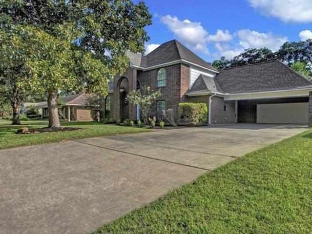 611 N Hickory St, Tomball, TX 77375