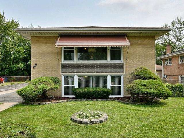 611 N Lincoln Ave, Addison, IL 60101