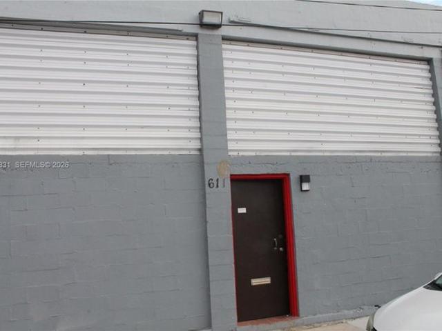 611 NW 11th St, Miami, FL 33136
