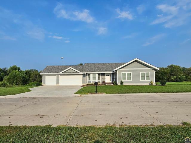 611 S 3rd, Sabetha, KS 66534 | MLS #240692
