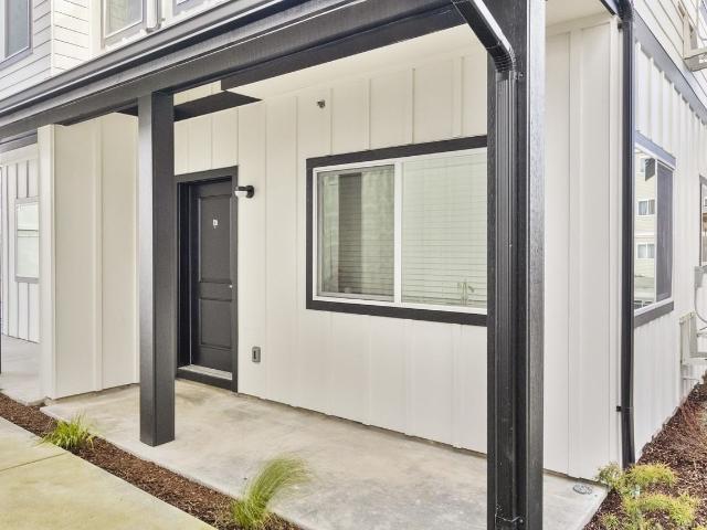 611 South Anderson Street Studio Apartment for Rent at 611 S Anderson St, Tacoma, WA 98405 Central