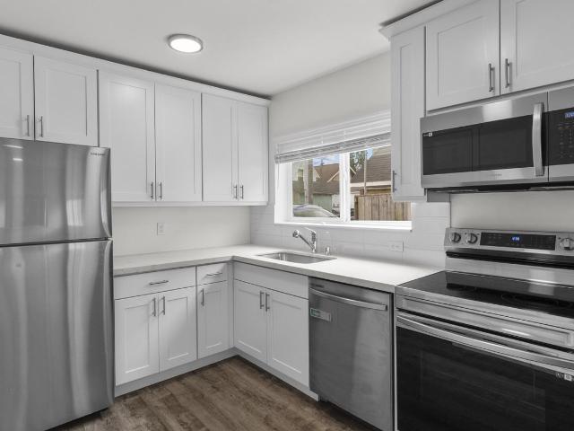 611 South Anderson Street Studio Apartment for Rent at 611 S Anderson St, Tacoma, WA 98405 Central