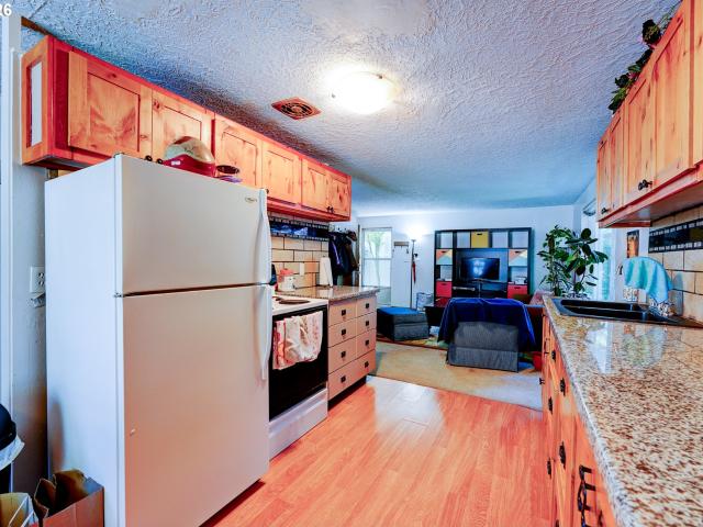 611 SE 139TH AVE