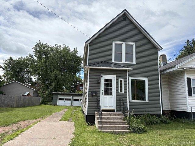 611 Sutherland St, Ironwood, MI 49938