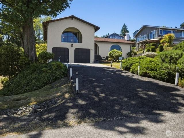 611 SW 293rd St, Federal Way, WA 98023