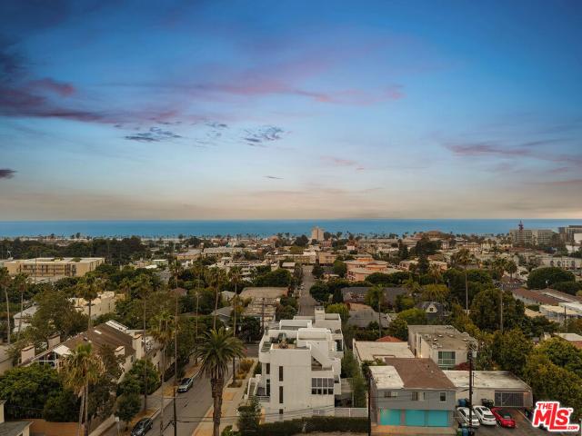611 Pacific Street