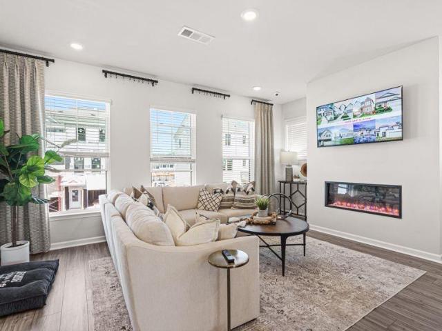 611 Rose Hill Lane