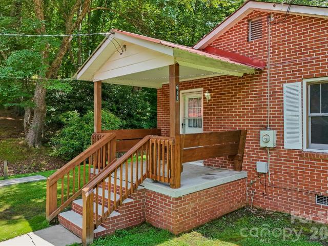 611 Reeves Cove Road