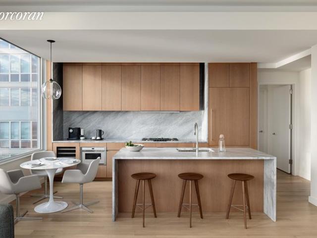 611 W 56th St Apt 17B, New York, NY 10019