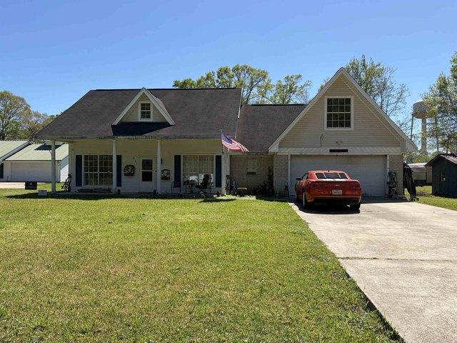 611 W Trout St, Kirbyville, TX 75956