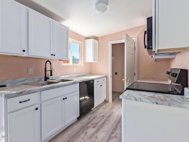 611 W Wight St, Superior, AZ 85173