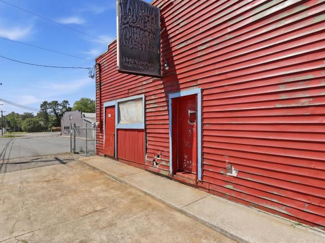 611 W Elm Street