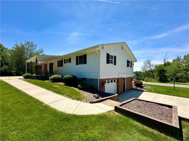 611 W Englewood Ave