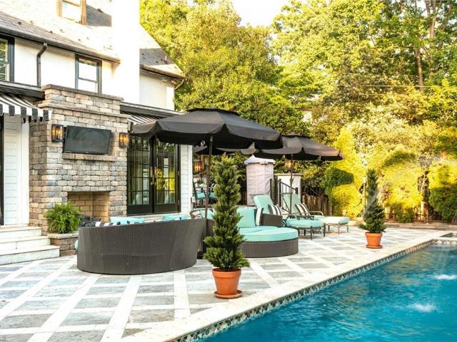 611 Woodland Drive