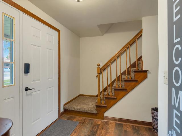 611 waubaunuqua trail