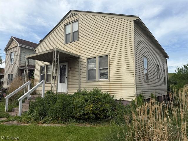 611 Western Avenue